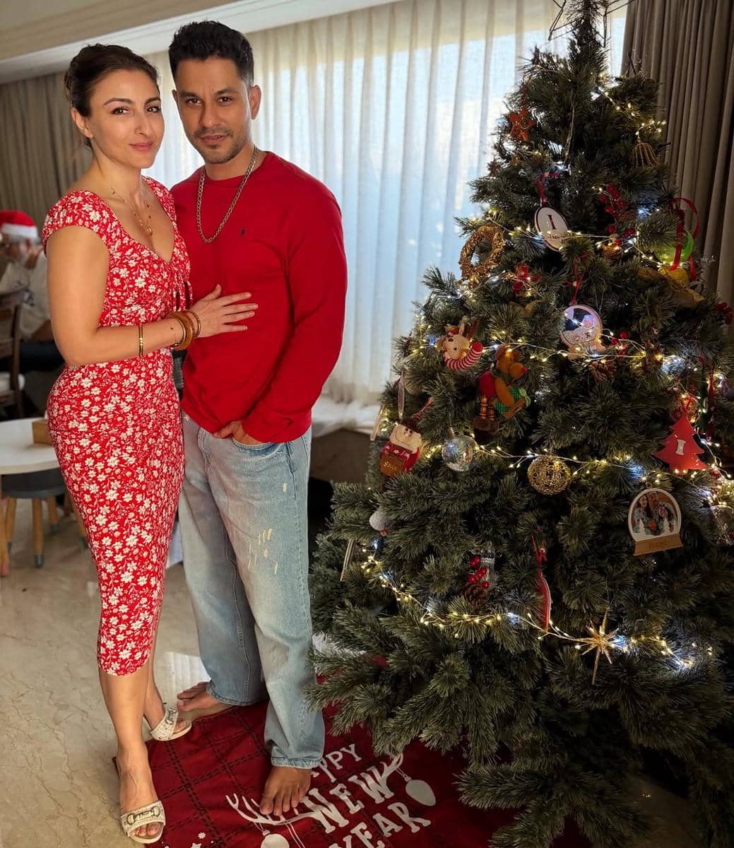 Momen Soha Ali Khan Rayakan Natal, Hadiahnya Dibungkus Koran | IDN Times