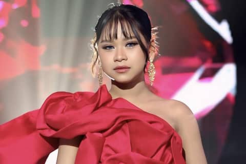 Biodata dan Profil April Juara 3 Dangdut Academy 7, Dulu Pengamen | IDN ...