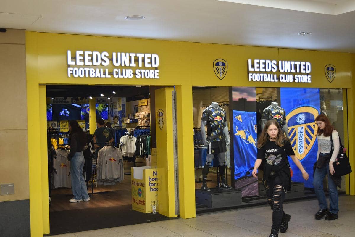 3 Kiper Leeds United yang Torehkan Nirbobol Kontra Liverpool | IDN Times