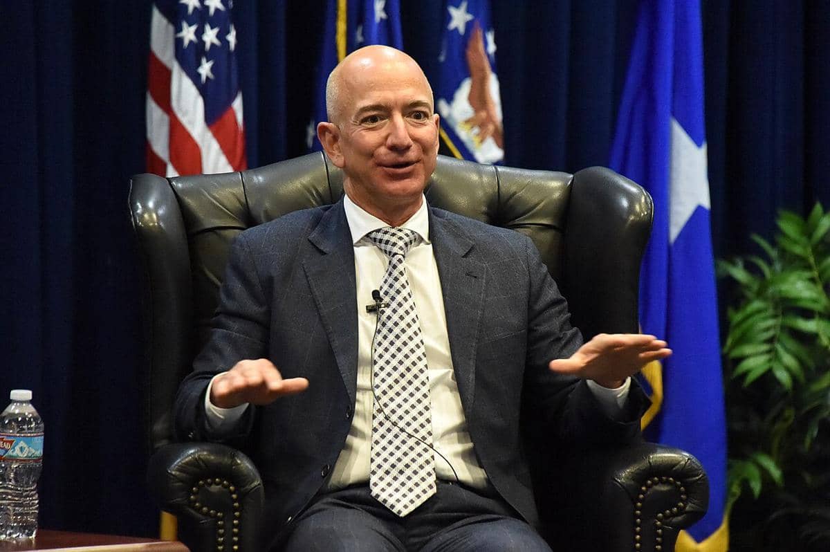 Merasa Terlambat Kaya? Ini 4 Pelajaran Sukses Jeff Bezos di Usia 30-an ...