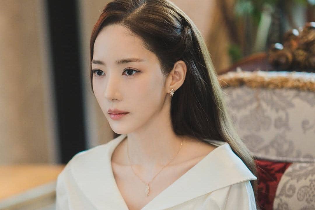 7 Aksi Stalking Kim Yun Ji pada Han Seol Ah di Siren's Kiss, Ngeri ...