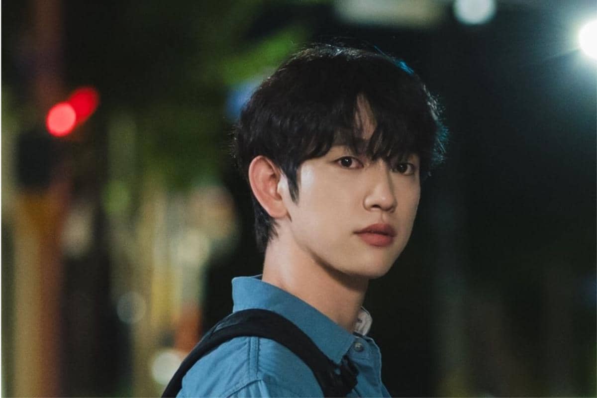 Profil dan Biodata Song Geon Hee Pemain Lovely Runner | IDN Times