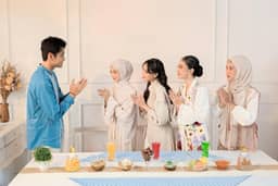 94 Pantun Lebaran Bahasa Jawa Parikan Lucu dan Puitis | IDN Times Jateng