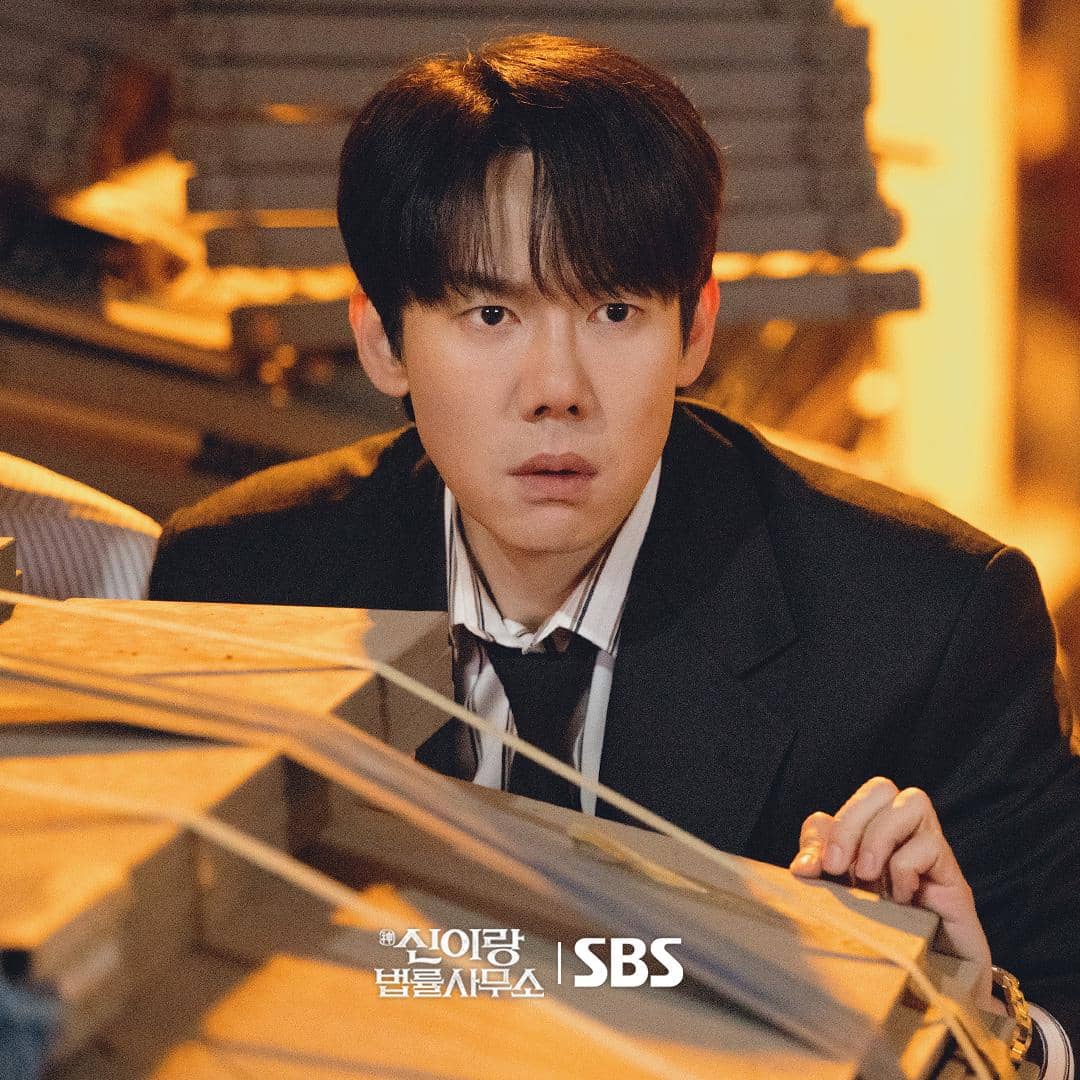 7 Momen Emosional Shin I Rang dengan Kliennya di Drakor Phantom Lawyer ...