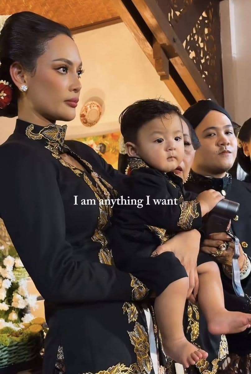 Gaya Tedak Siten Erika Carlina dan Baby Andrew | IDN Times