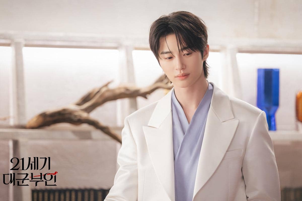 7 Kesamaan Song Hui Ju dan Pangeran I An di Perfect Crown | IDN Times