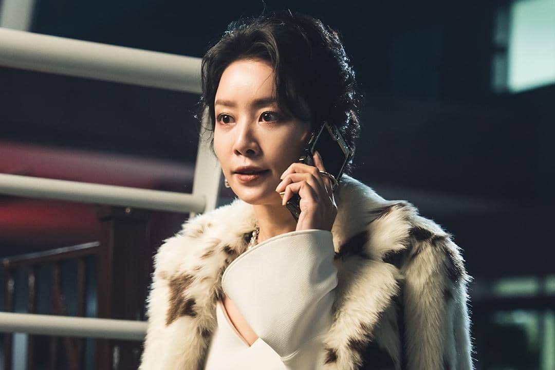 3 Alasan Lee Yang Mi Musuh Terkuat Tae Seob-Sang Ah di Climax | IDN Times