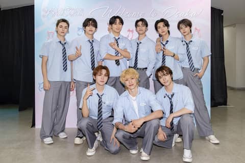 5 Member SEVENTEEN yang Bakal Wamil di Tahun 2026, Siapa Saja? | IDN Times