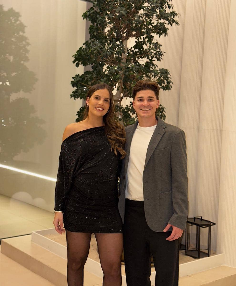 OOTD Julian Alvarez dan Pasangan yang Fashionable ala Couple Goals ...