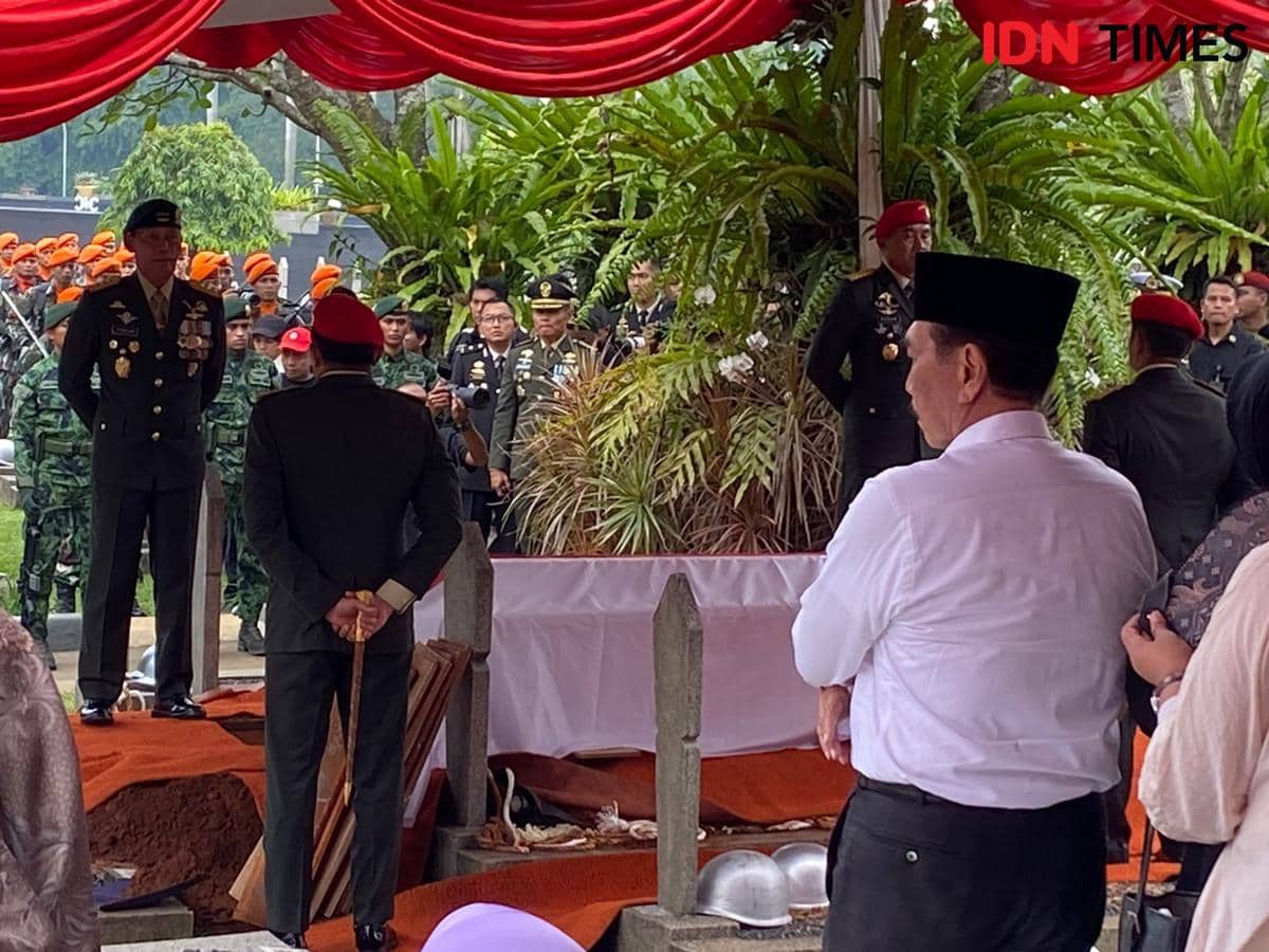 Jenazah Eks Menhan Ryamizard Ryacudu Tiba di TMP Kalibata | IDN Times