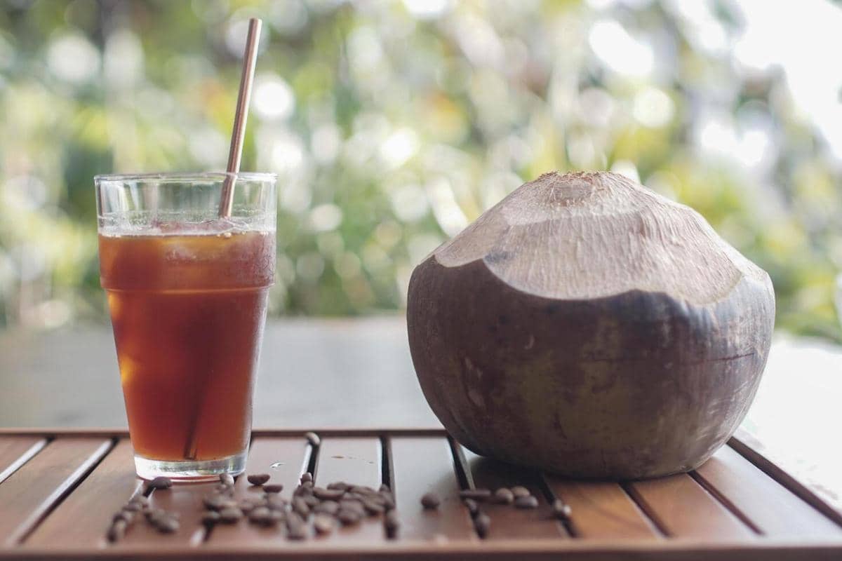 Resep Kelapa Muda Pandan Gula Aren Segar dan Mudah | IDN Times