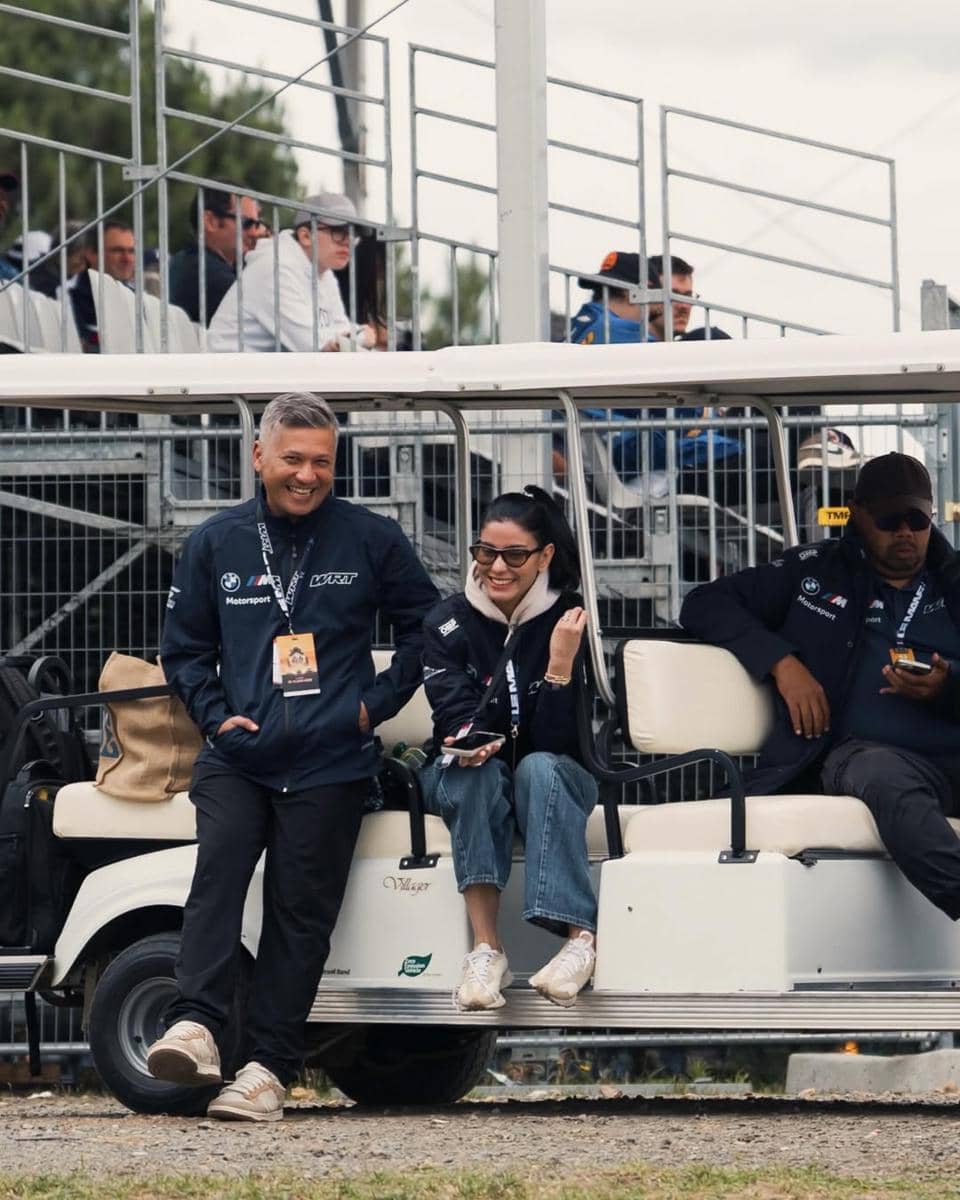 10 Potret Gading Marten-Medina Nonton Balapan Mobil di Paris | IDN Times