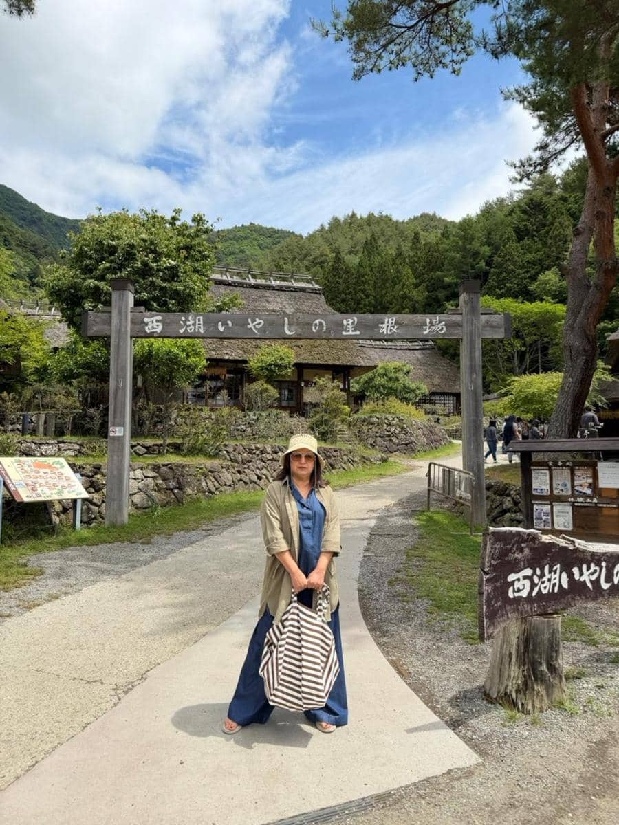 9 Potret Farah Khan Liburan Musim Panas ke Jepang | IDN Times