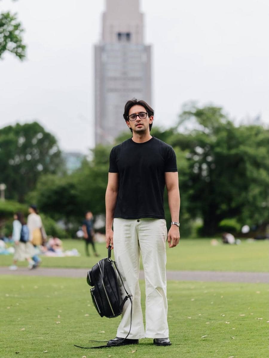 9 Potret Omar Daniel di Shinjuku Gyoen National Garden | IDN Times