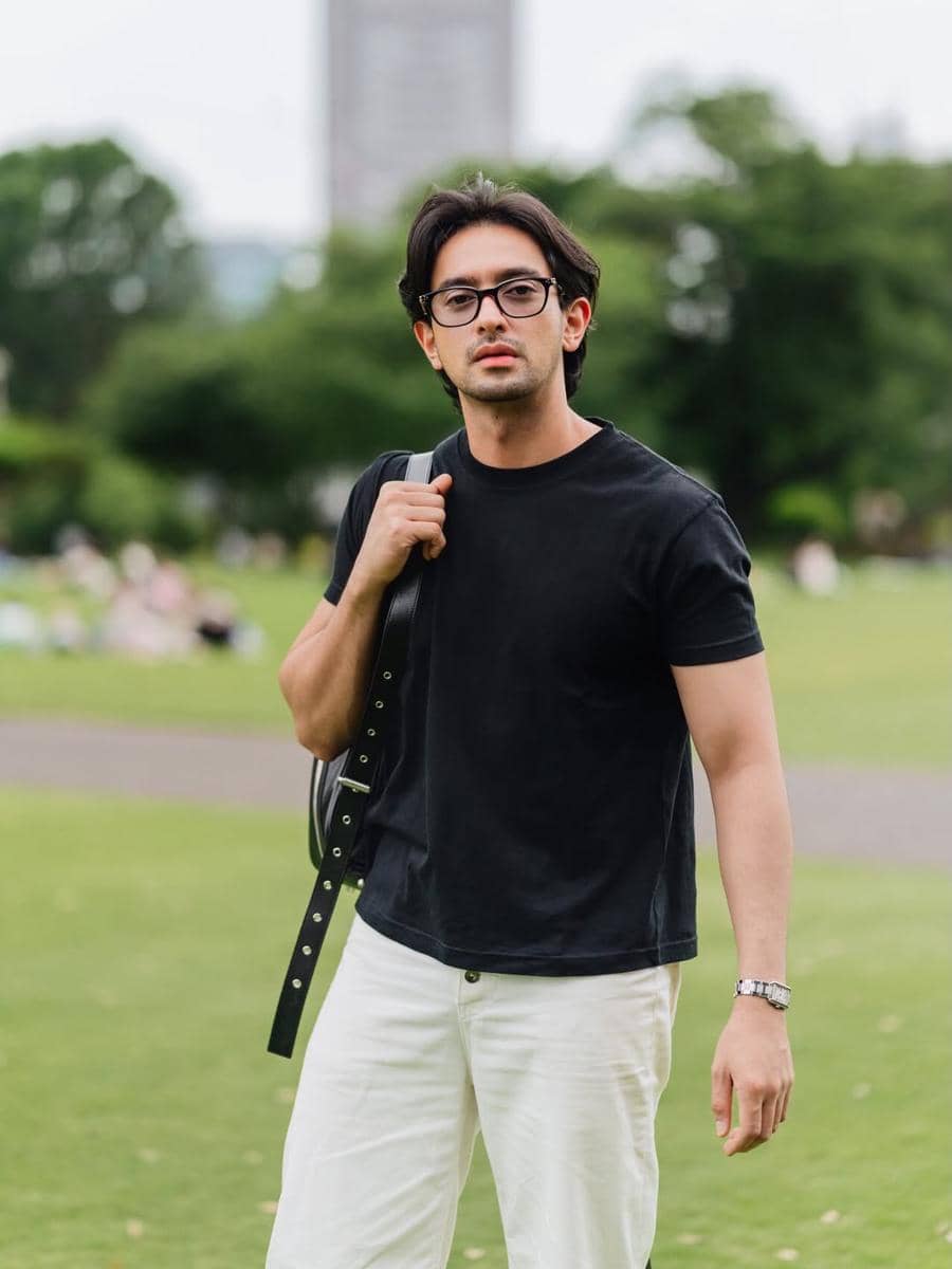 9 Potret Omar Daniel di Shinjuku Gyoen National Garden | IDN Times